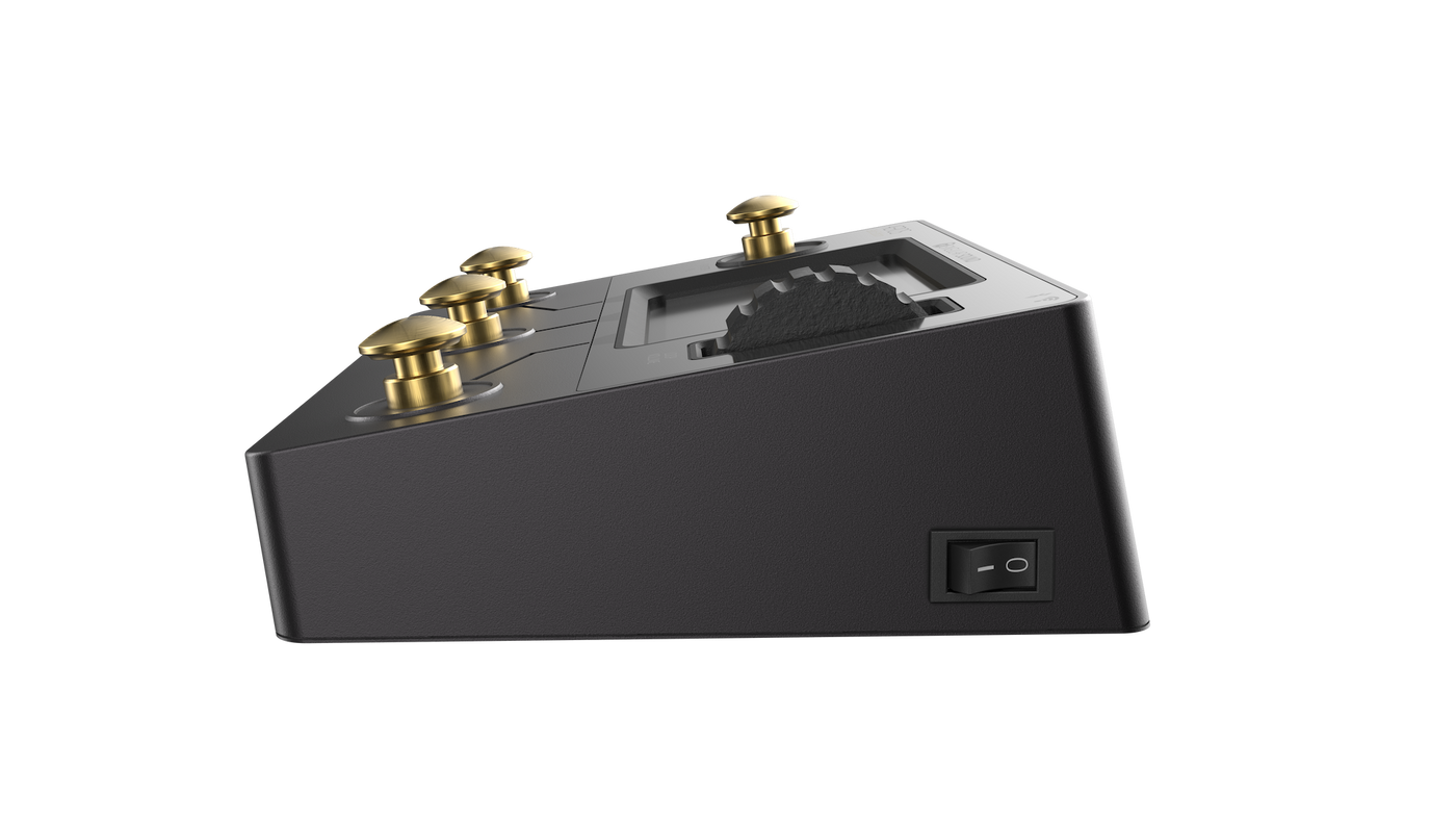 Aeros Gold Edition: Multi-track Looper Pedal with Silent Buttons